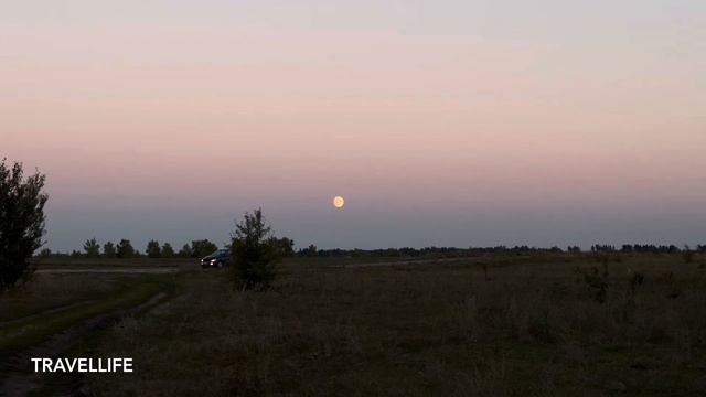 Twilight. Moonrise in summer. Восход луны в сумерках