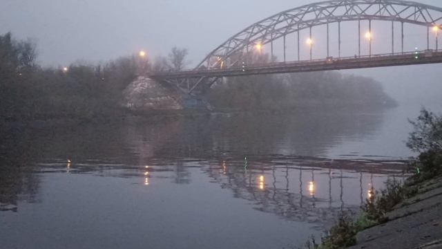 Шерлок Холмс и Доктор Ватсон в тумане Темзы