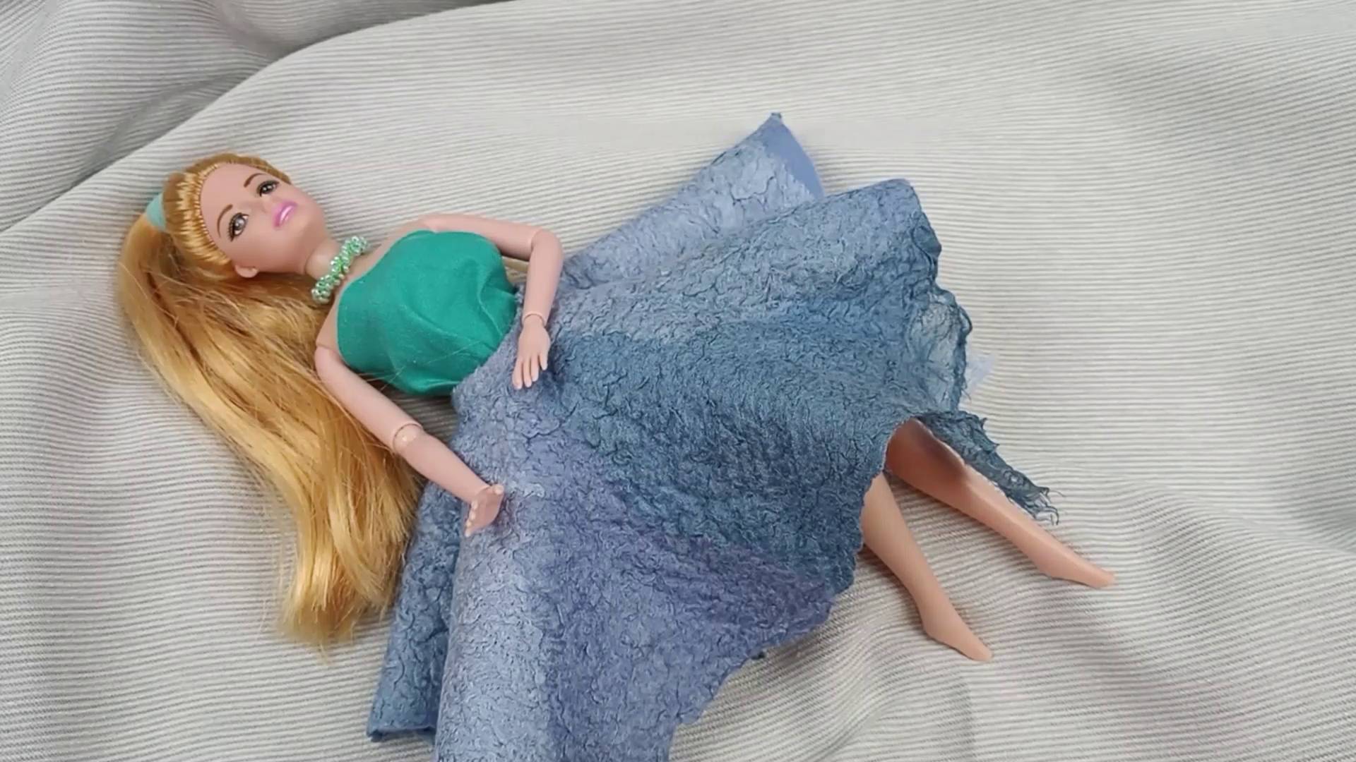 Мокрое валяние для начинающих. Нунофелтинг Nunofelt. Валяние шерсти на шёлке.