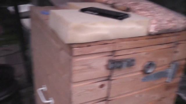 Самодельная коптильня и дымогенератор, а также процесс холодного копчения.