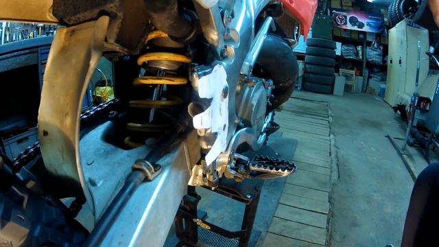 Ремзона #16 - Защита главного тормозного цилиндра мотоцикла.mp4