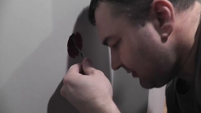 Установка розеток и выключателей Legrand Etica.