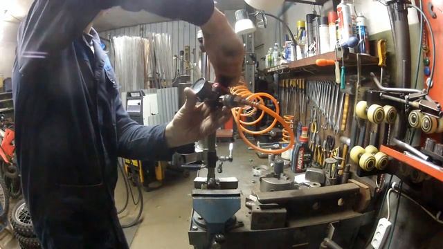 Устройство заправки азотом амортизаторов WP (КТМ Husqvarna) - УЗА WP5018 02