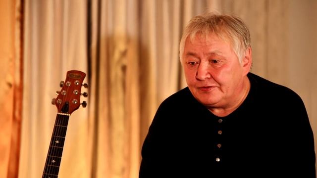 Д.Ходулов аат. Норуот айымньытын дьиэтин "Көмүс дорҕоон" биэрии 1 таһаарыытыгар - А.Босиков.