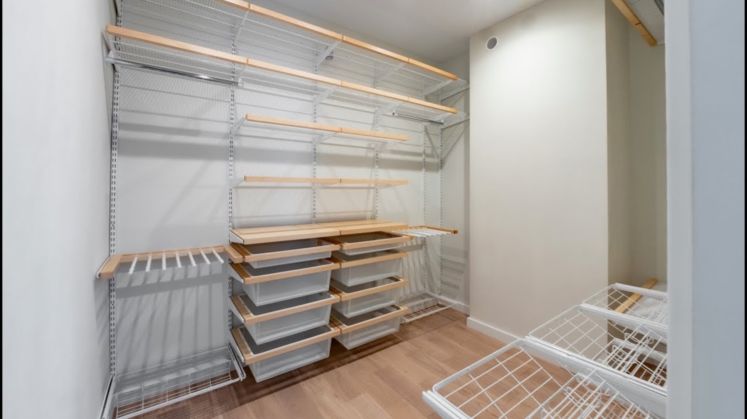 Аристо с декором (без доводчиков)