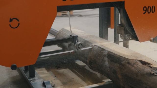 Бензиновая Ленточная Пилорама «ТРИУМФ» 900 с Двигателем Lifan – Пилит Прямо на Делянах