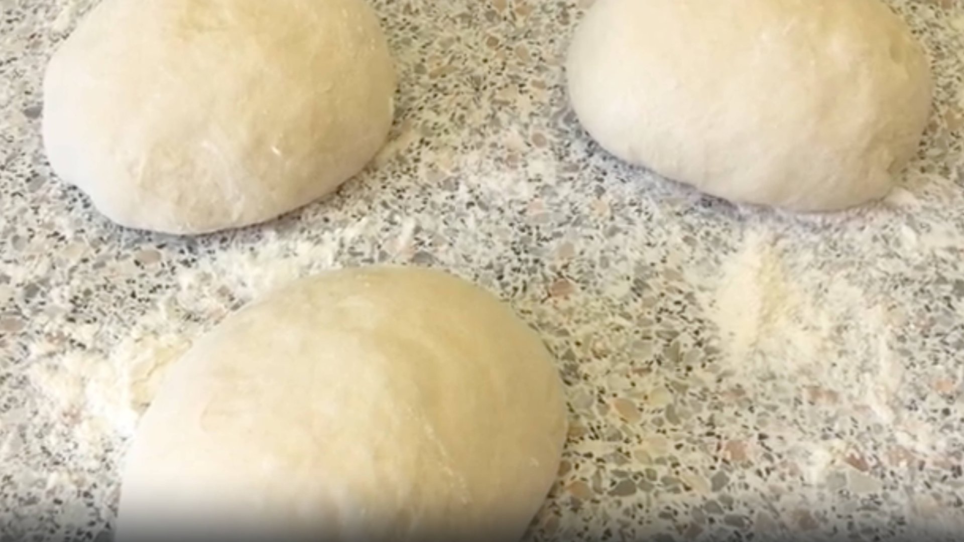 Тесто на ЗАКВАСКЕ для булочек, пирожков и пр. Невероятная вкуснотища из этого теста!