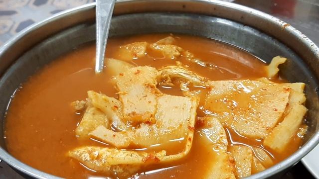 6155936-hd_2048_948_30fps