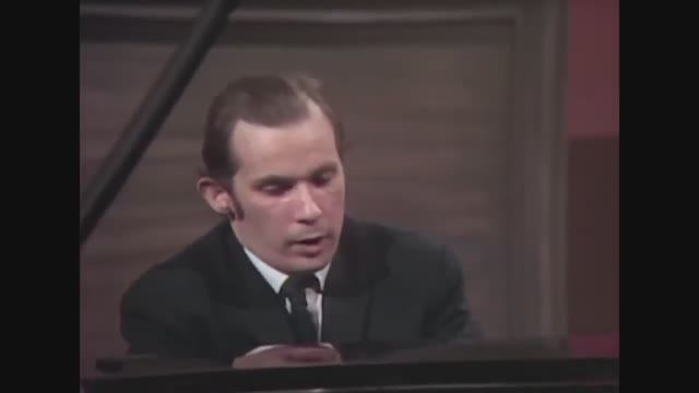 Glenn-Gould-Beethoven-Concerto-No-5-in-E_flat major op.73 Emperor, Part 1