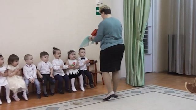 Утренник Вика 8марта ГКП