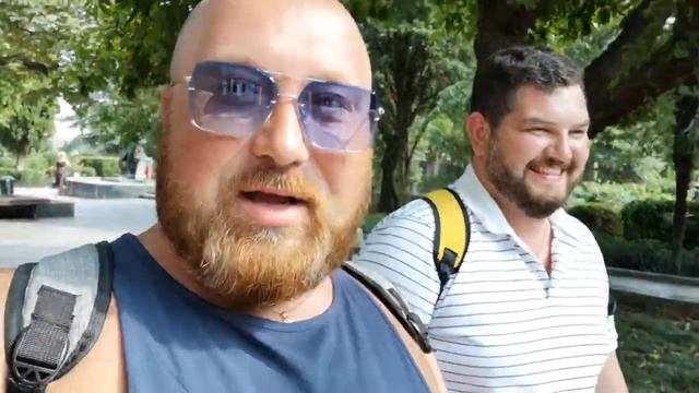 Ялта. Скандал в магазине.  Крым.  Гуляем по Ялте. (1 часть).