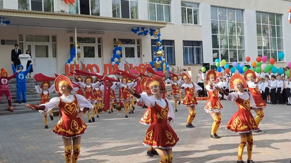 Танец Калинка на День знаний