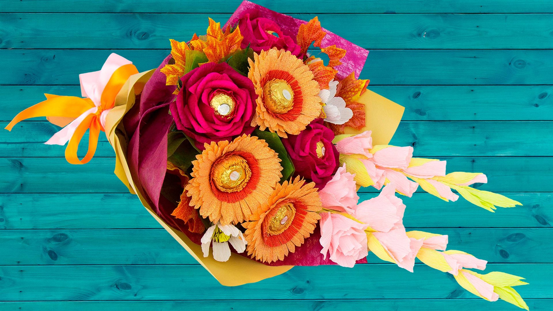 Букет из конфет для мамы. Подарок своими руками