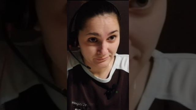 Будни оператора call центра - двуличная
#оператор#контактцентр#двуличная#юмор#смешно#комик