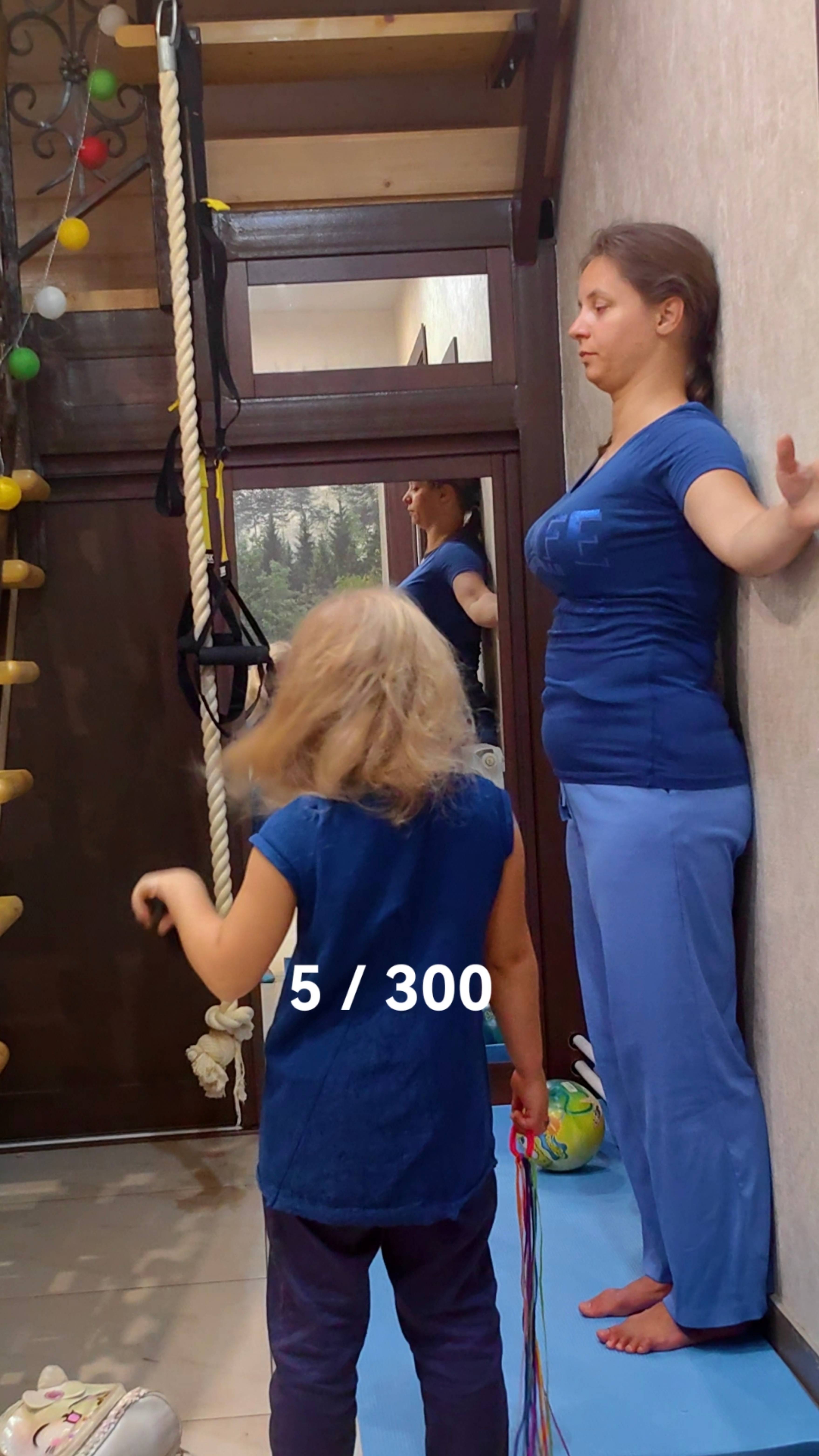 Разминка с дочерью день 5 / 300