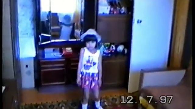 Альбинчик танцует Ладу