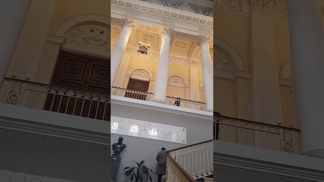 Михайловский дворец. Парадная лестница.