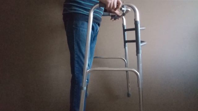 Ходунки для пожилых, инвалидов шагающие одноуровневые