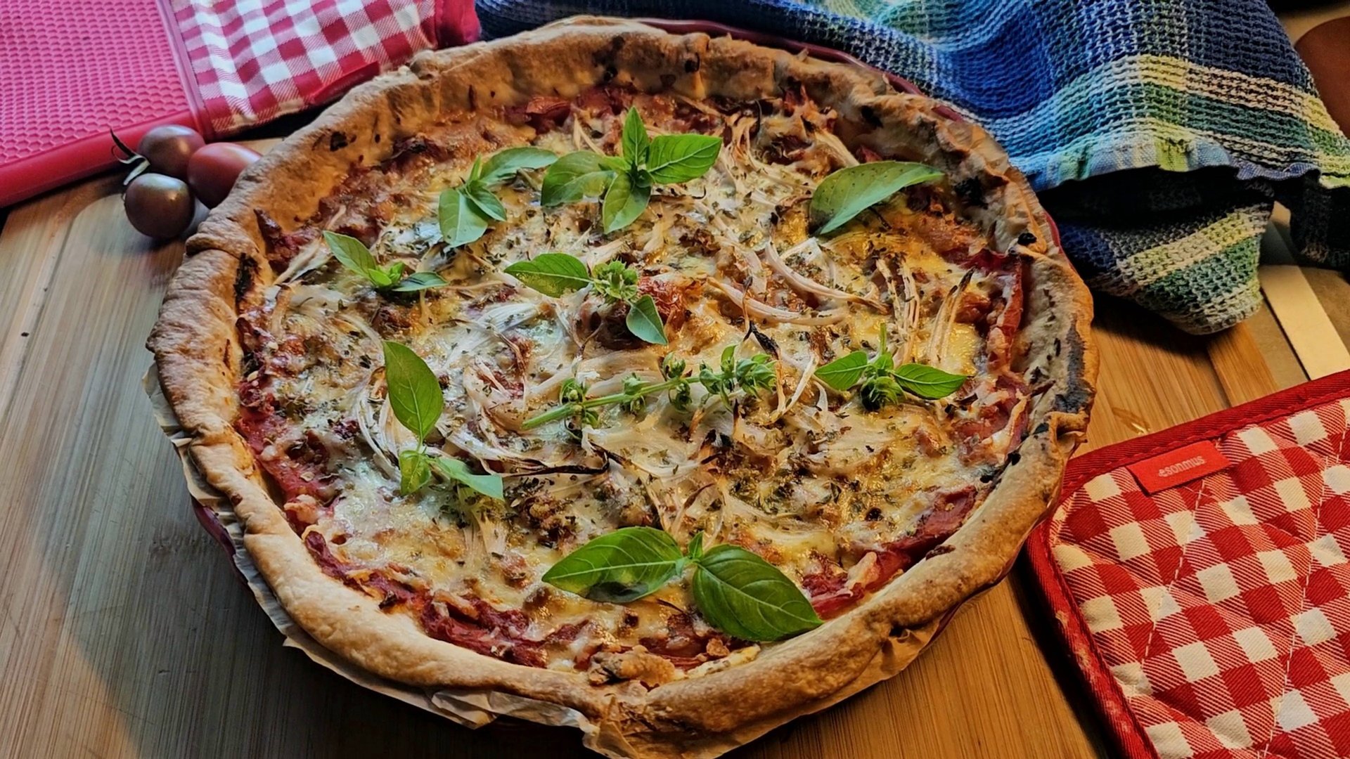 ТАРТ С ПОМИДОРАМИ И САЛАТЫ ПО-КОРЕЙСКИ ИЗ ЗЕЛЕНЫХ ТОМАТОВ.