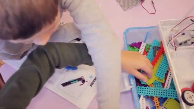 Занятие по робототехнике в Детском саду №32 г. Сатка Челябинская обл.