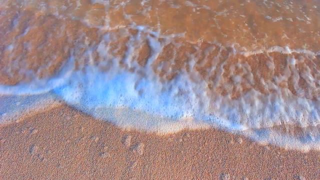 🌿 Почему именно этот нежный плеск волн называют природным антидепрессантом?