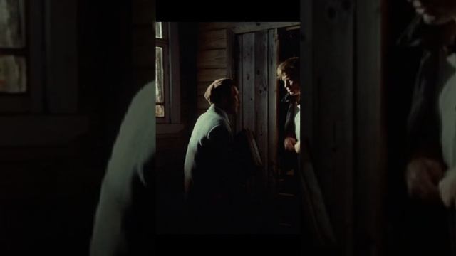 "Ты когда-нибудь Реми Мартин пил, коньяк, 20 рублей бутылка" Шукшин. К-ф "Калина красная" 1974г.