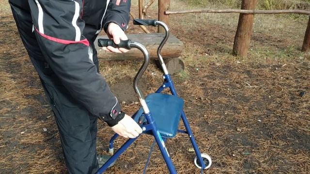 Ходунки на колёсах с сиденьем для пожилых и инвалидов