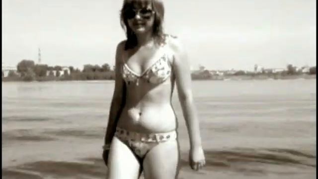 Альбина купается 2009