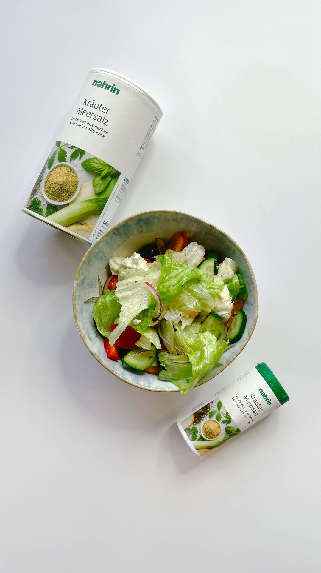 Сочный овощной салат с использованием приправ "Нарин" - "Морская соль с травами" и "Чесночная"