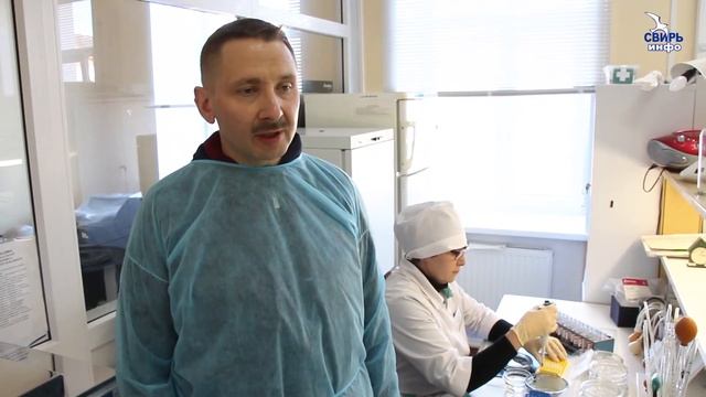 Подготовка к раскладке вакцины в заповеднике