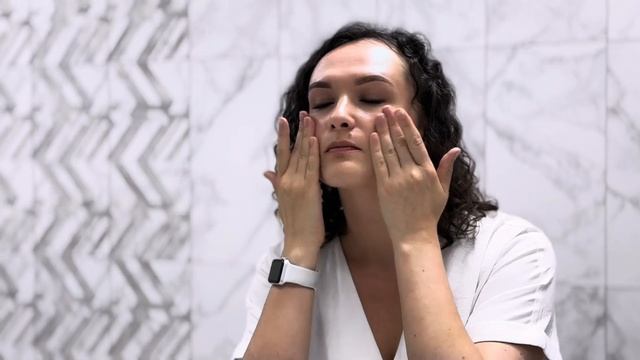 Серия MeiRong — базовый уход для увлажнения кожи с экстрактом миротамнуса