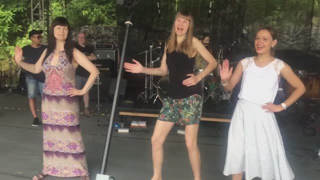 Soundcheck of OYME and strange new dances