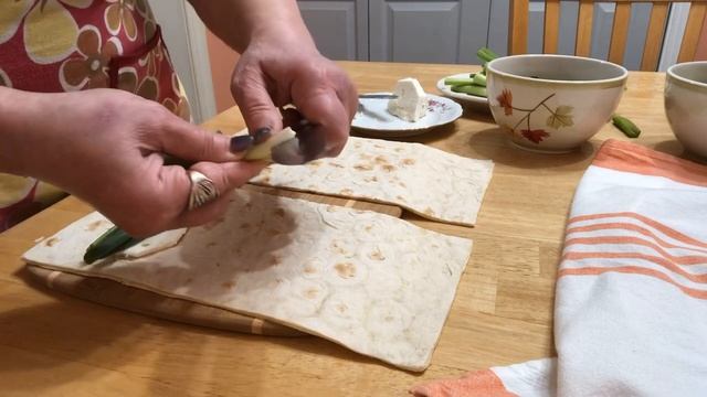 Армянский Бртуч - Роллы с сыром и зеленью из лаваша