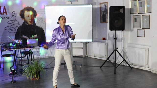 Пародия на One Way Ticket. Песню группы «Eruption» из альбома Leave a Light (1978). 
"САМ Источник"