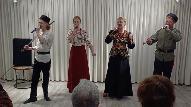 13. Снежочки (Ваня, Алексей, Маша, Наташа)