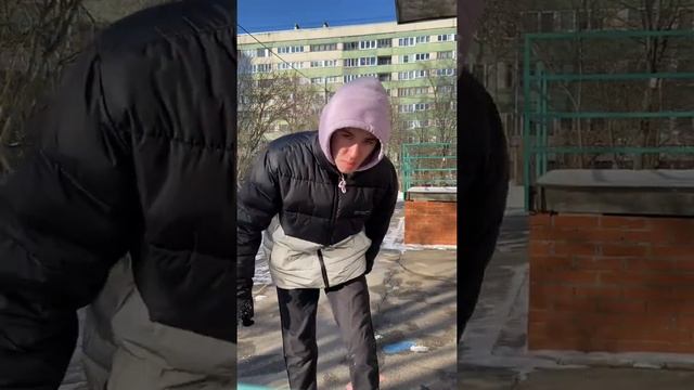 Как сделать сальто вперёд. #shorts туториал