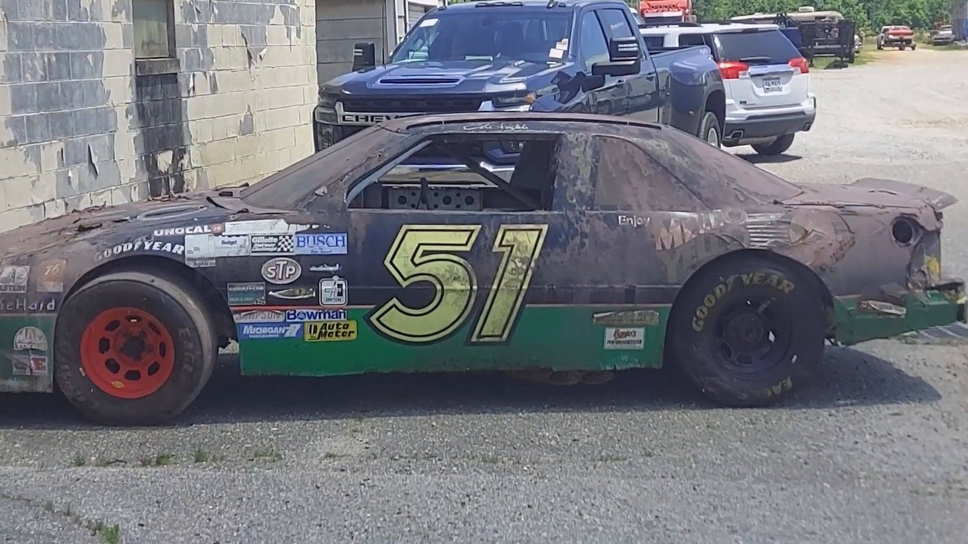 Days of Thunder 1989 NASCAR Chevrolet Lumina Mello Yello - 51 Cole Trickle race cars from the movie