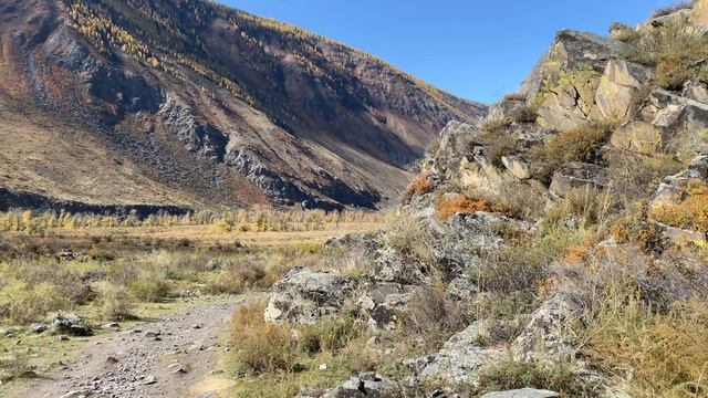 Водопад Куркуре и долина реки Чулышман