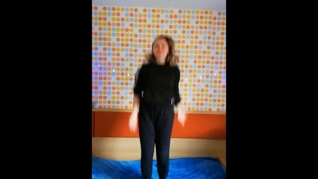 Head - Shoulders - Knees and Toes