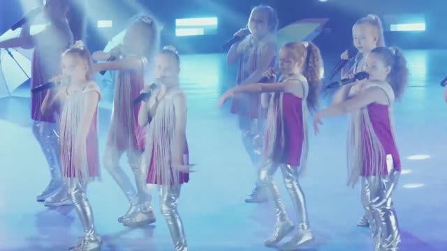 Шоу-группа "Мечта" - Улетай, туча