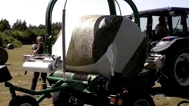 Обмотчик рулонов DIANA в работе