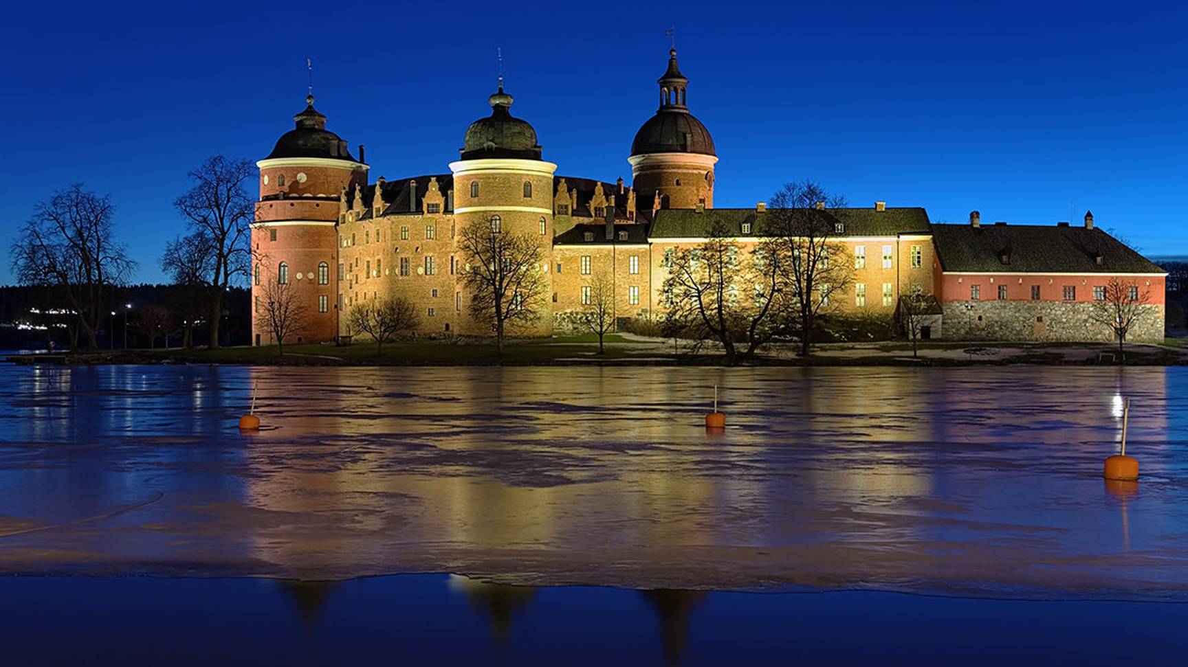 Замок Грипсхольм,Швеция.