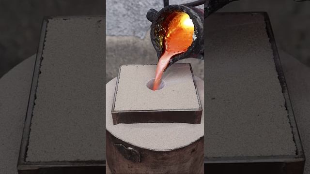 Making N8 Ball out of Nails - Sand Casting