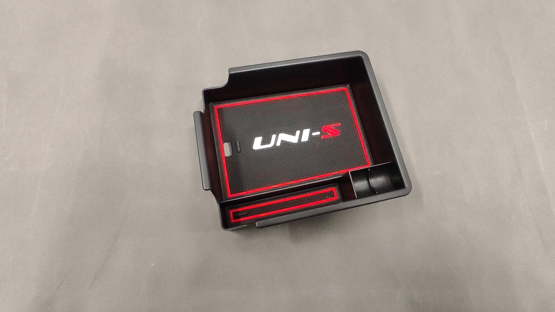 Органайзер в подлокотник для Changan UNI-S