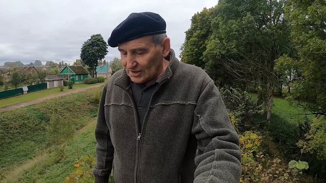 6. В автодом ПАЗ-3201 зашла в гости обворожительная гдовичка