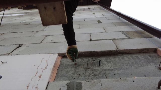 Застройщик утеплил бетонные перемычки и монолитный пояс не фрезерованным ЭППС. Замена на ППС16ф