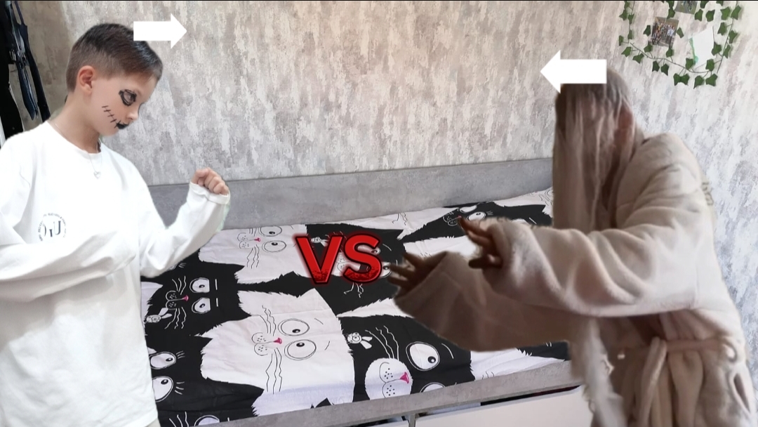 Меня преследует девочка в Белом!