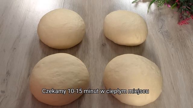 Nie kupujemy ju chleba! Umie ciasto we wrzcej wodzie, a wynik spodoba si wszystkim.
