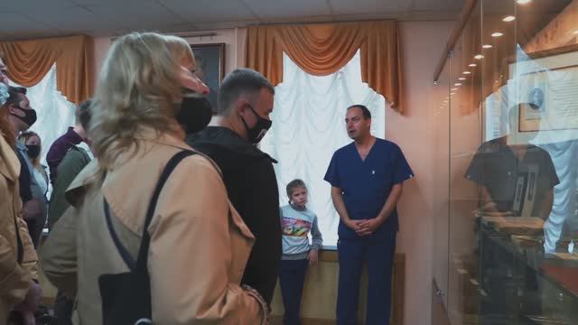 Серия №7 "Экскурсия по музею"