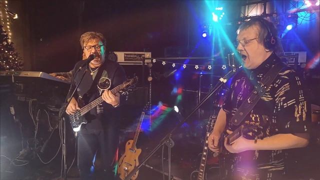 ВАЛЕРИЙ РОМАШОВ и группа ДЖЕТ- ВИКТОРИЯ